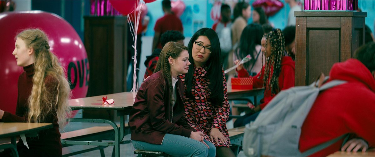 Author Jenny Han’s Iconic Movie and TV Show Cameos: Photos | Us Weekly