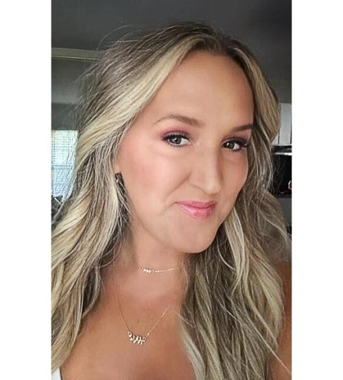 How an Us Editor Preps for Taylor Swift’s ‘Eras Tour’: Makeup and More ...