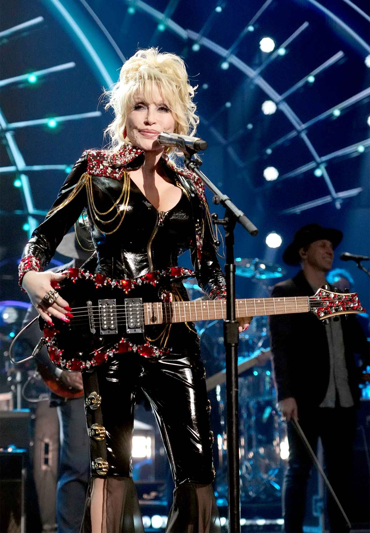 Dolly Parton Reveals She Declined Kate Middleton’s Tea Invitation | Us ...