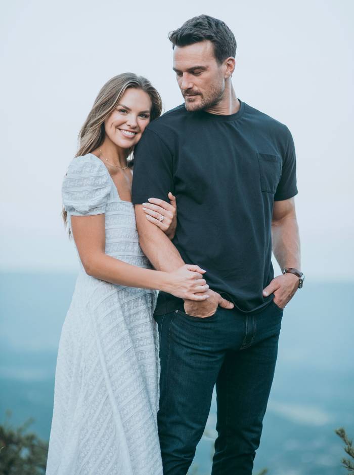 Bachelorette Hannah Brown Is Engaged to Adam Woolard | Us Weekly