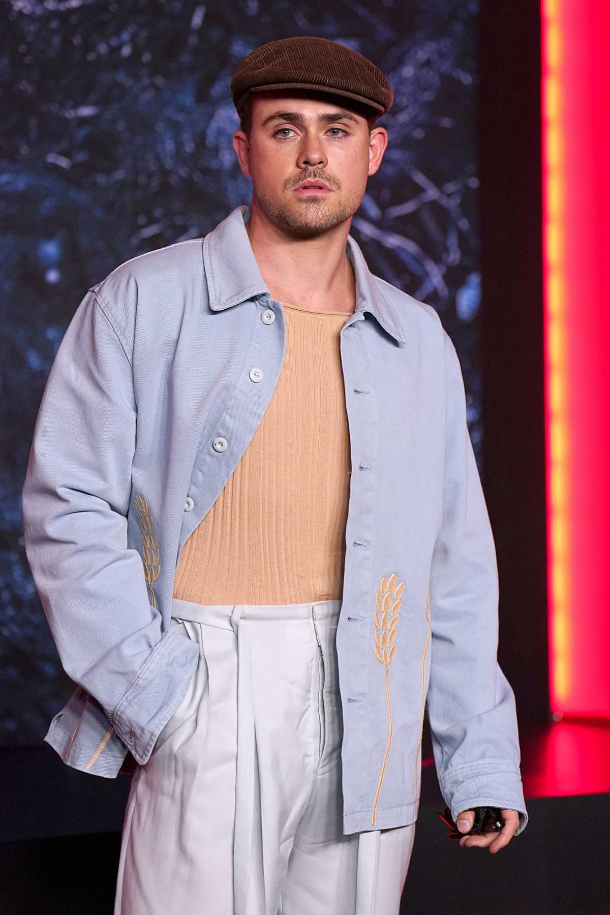 ‘Stranger Things’ Fan Gave Money to Scammer Posing as Dacre Montgomery ...