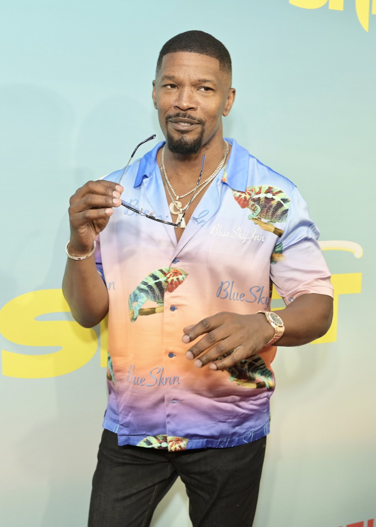 Jamie Foxx Relaxes on Mexican Vacation With Girlfriend Alyce Huckstepp ...