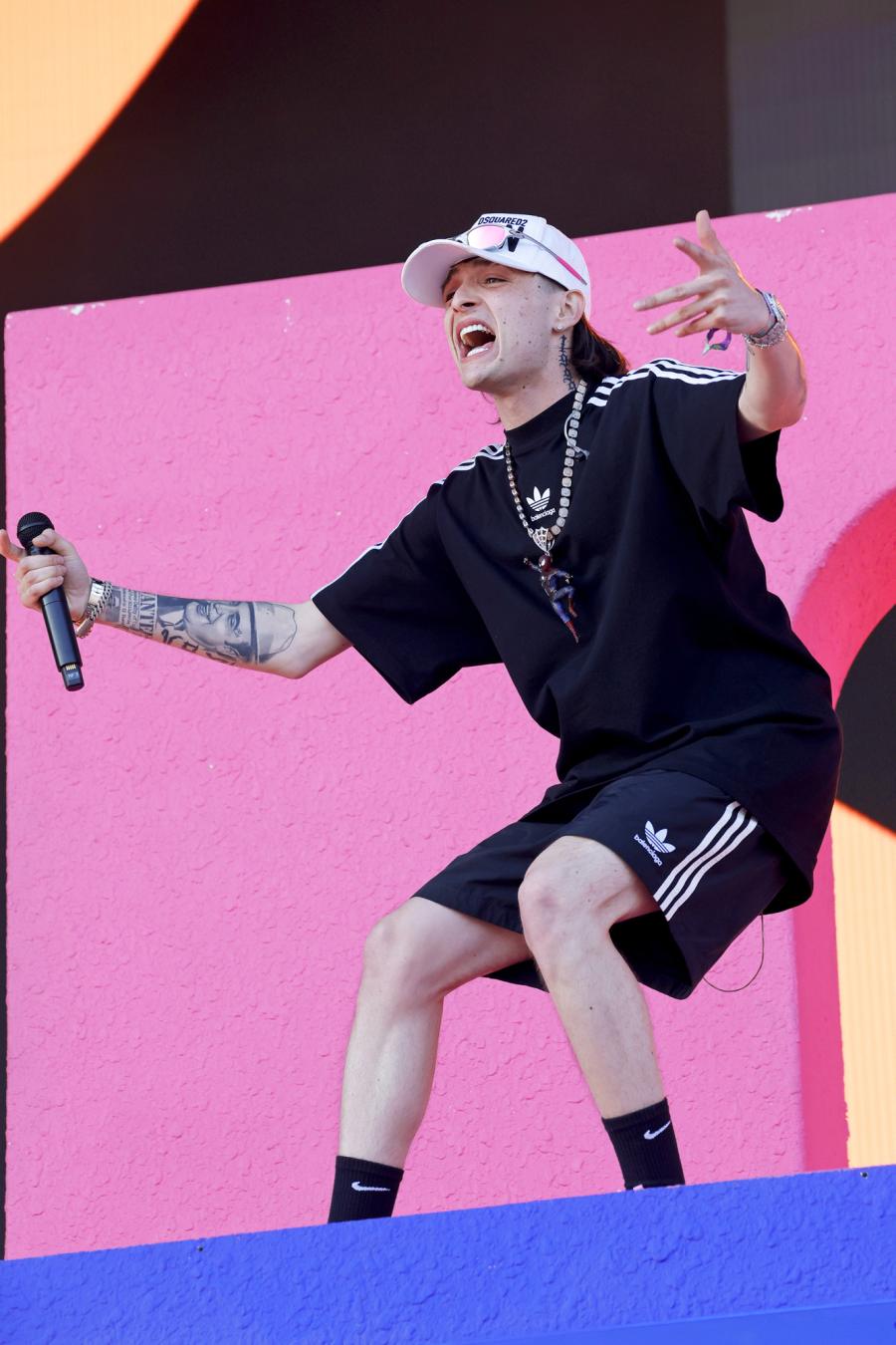 Who Is Peso Pluma? 5 Things to Know After Singer's MTV VMAs Debut | Us ...