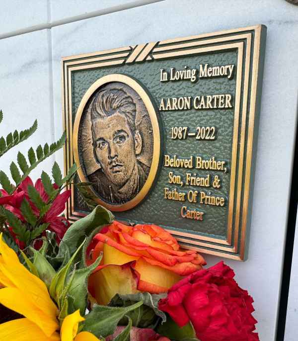 Aaron Carter's Twin Angel Carter Reveals His 'Final Resting Place' | Us ...