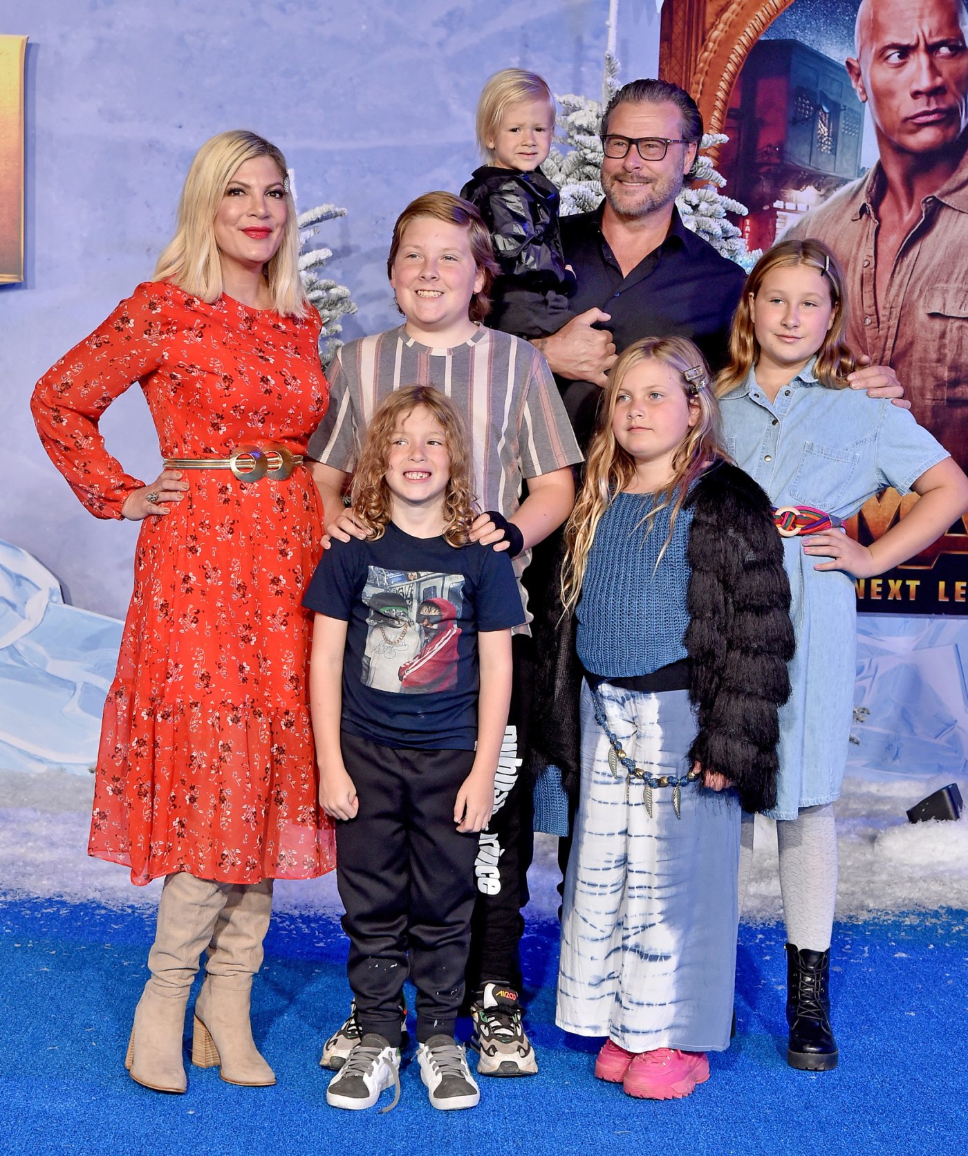 How Tori Spelling Feels About Pics Of Dean Mcdermott With New Woman