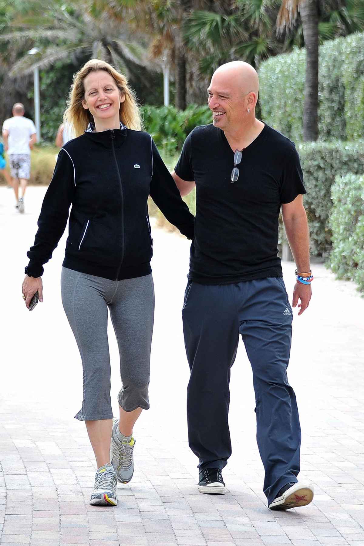 Howie Mandel’s Wife Inspired Him to Get Help for His OCD | Us Weekly