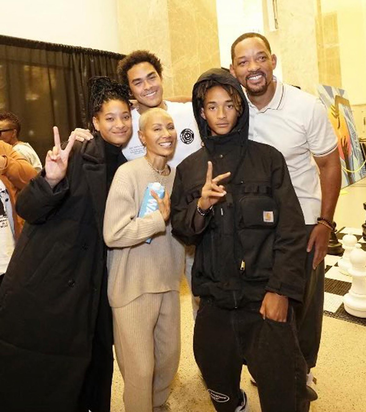 Jada Pinkett Smith Is ‘Talking About Writing a Book’ With Will Smith ...