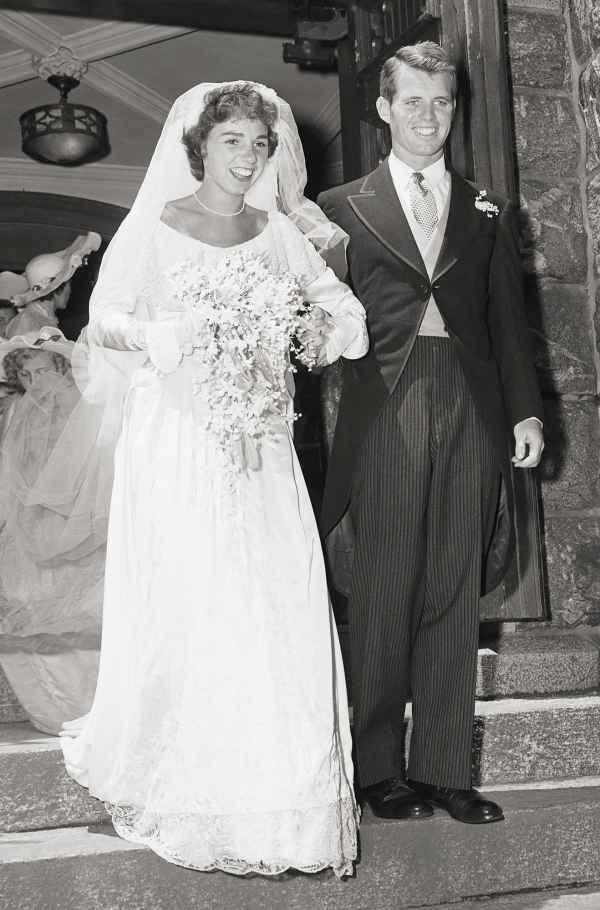 Robert F. Kennedy Jr.’s Family: Siblings, Wives, Kids and More | Us Weekly