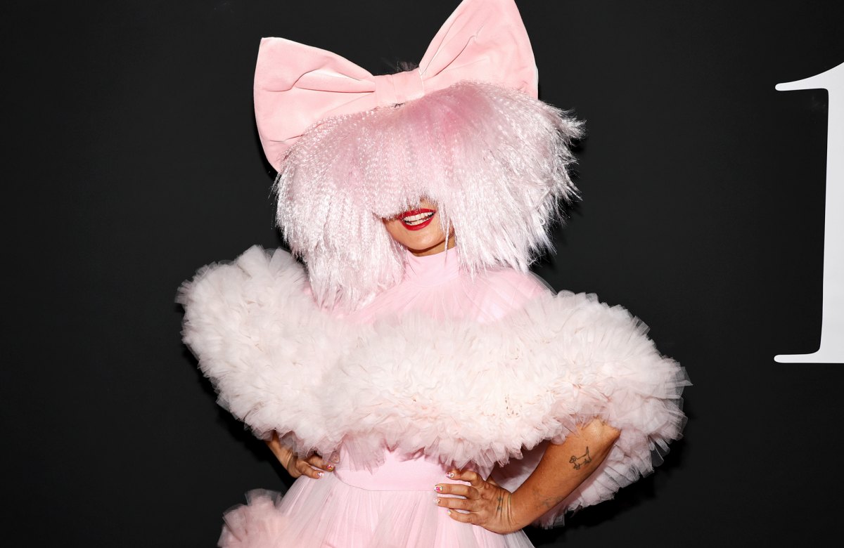 Sia Reveals She Got a Facelift After Years of Hiding Her Face | Us Weekly