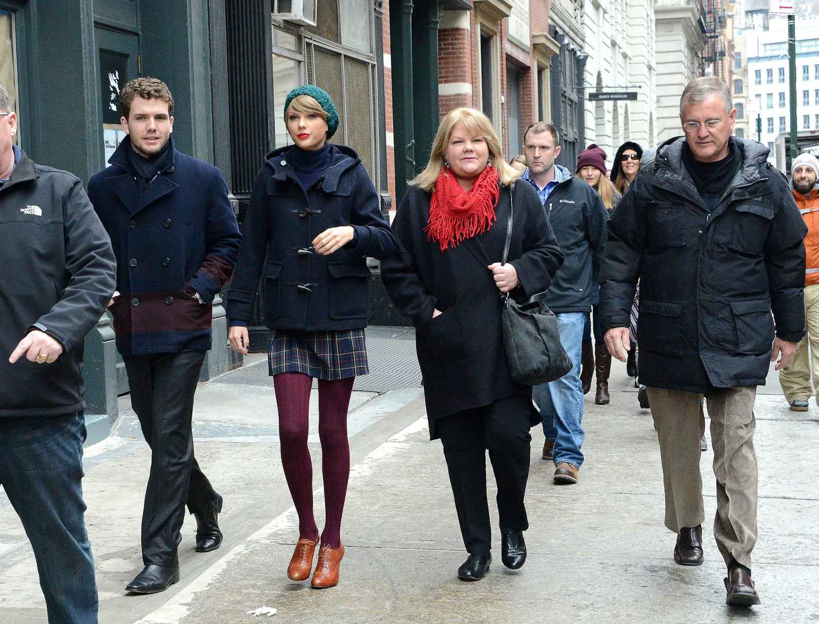 Taylor Swift's Family Guide: The Singer’s Parents and Sibling | Us Weekly