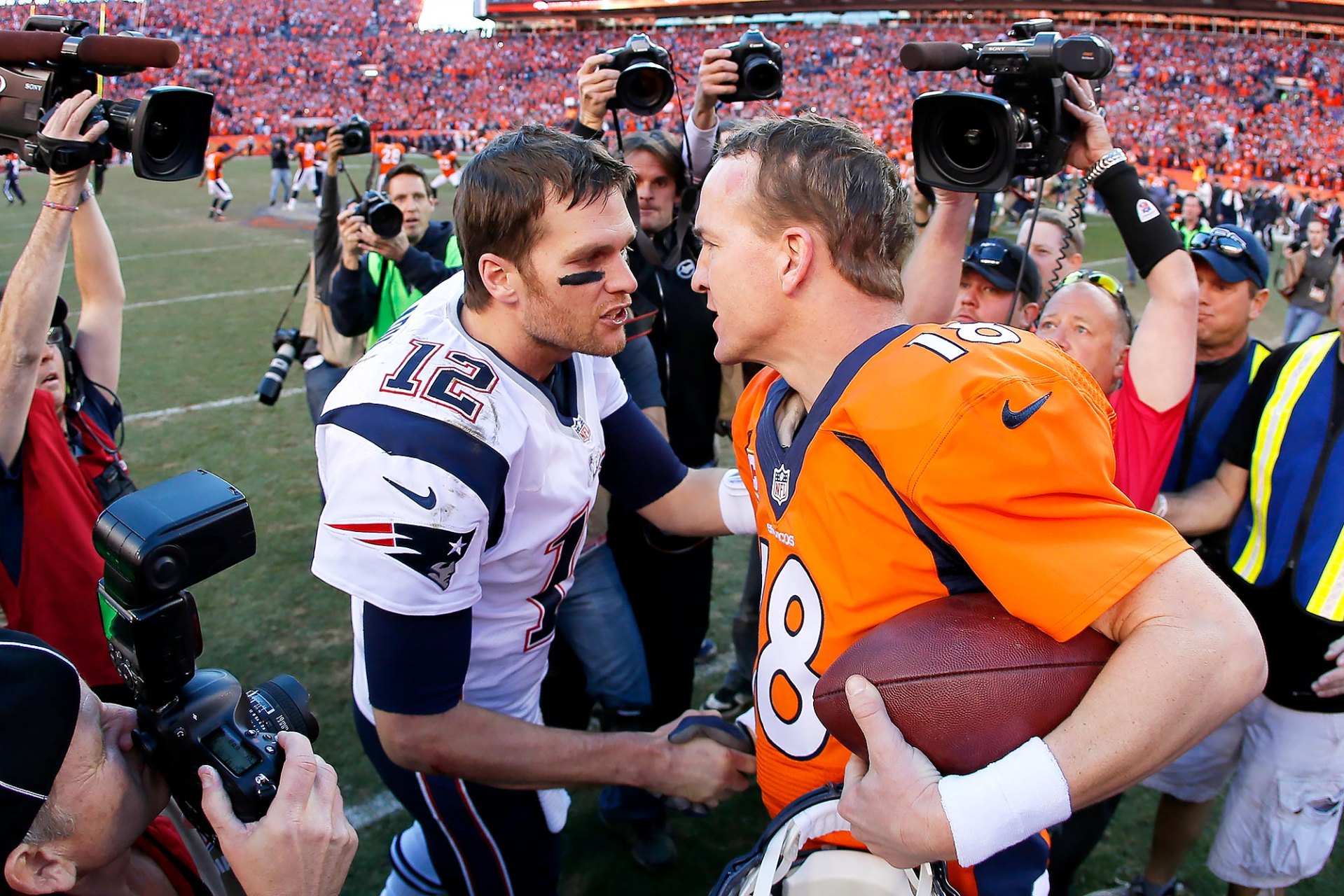Tom Brady Claps Back at Peyton Manning's Shade Over His Yacht Trip | Us ...