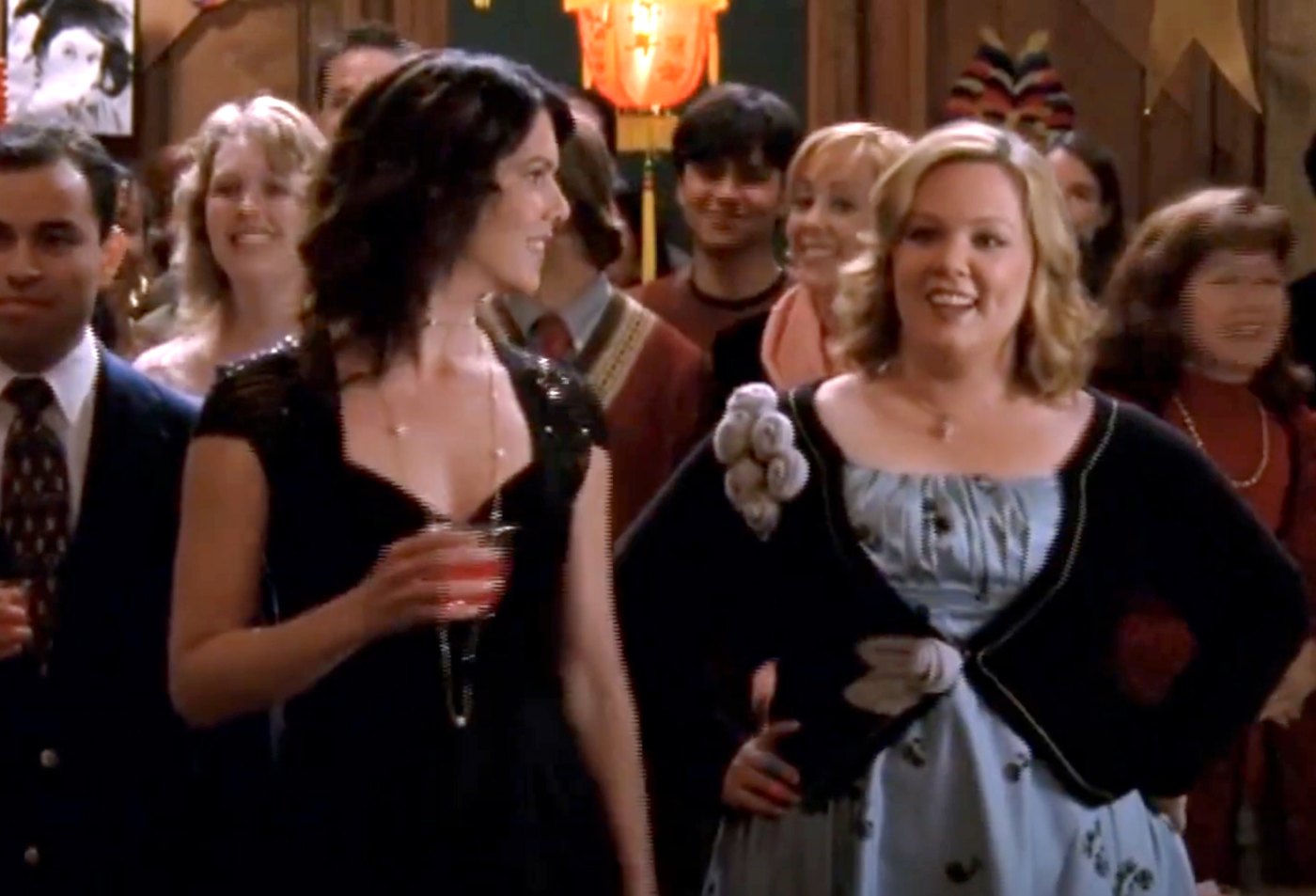 Best Fall Gilmore Girls Episodes to Watch on Thanksgiving | Us Weekly