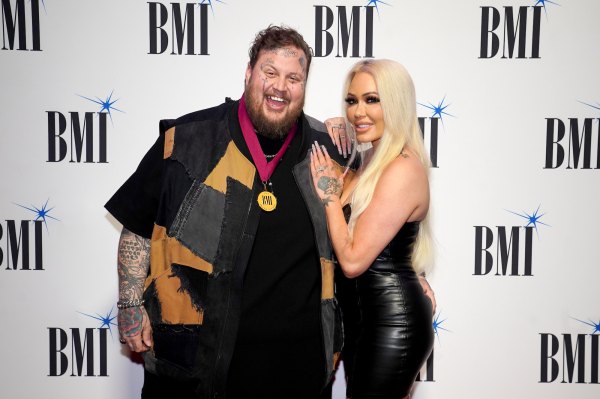 Country Singer Jelly Roll and Wife Bunnie XO’s Relationship Timeline