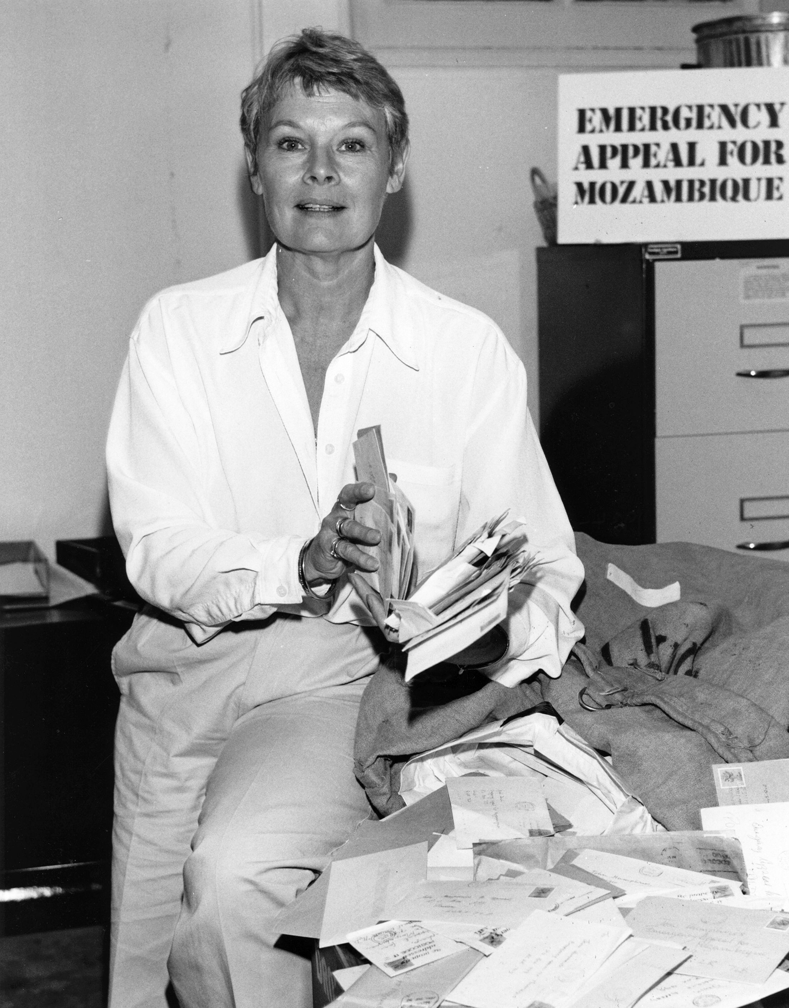 A Journey Through the Life of Judi Dench: From the Stage to the Silver ...