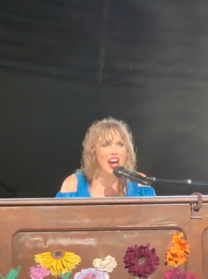 Taylor Swift Sings 'Bigger Than the Whole Sky' After Fan's Death | Us ...