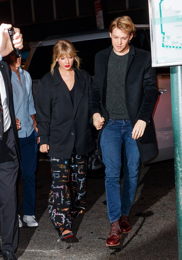 Why Did Taylor Swift and Joe Alwyn Split? What We Know | Us Weekly