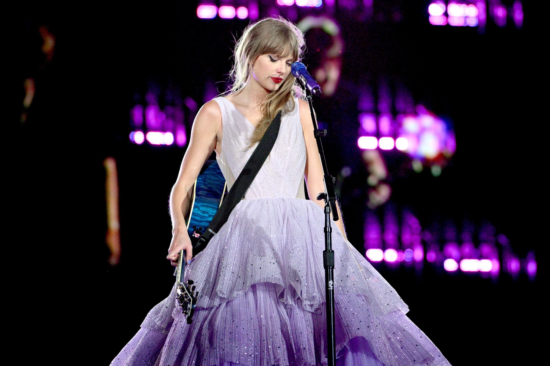 Father of Taylor Swift Fan Mourns Daughter After Death at 'Eras Tour ...