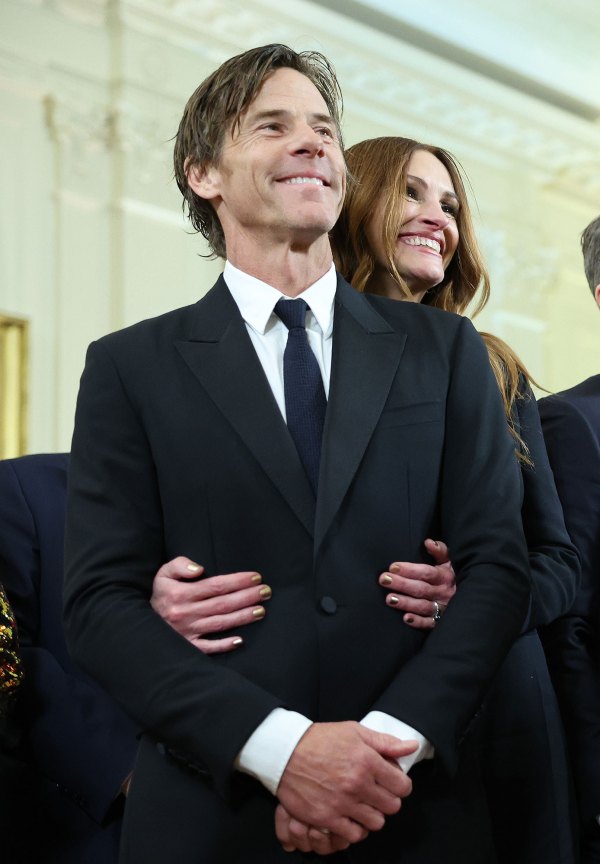 Julia Roberts Praises Husband Danny Moder for Their Happy Family | Us ...
