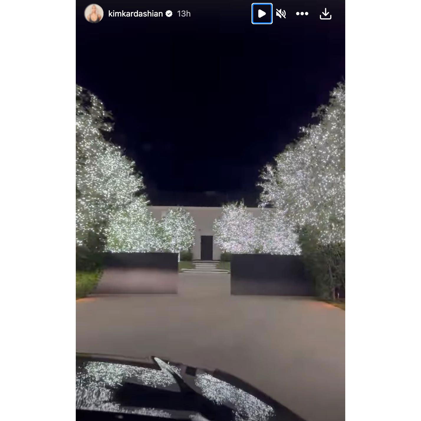 2023 Kardashian-Jenners Holiday Extravaganza: Christmas Trees, Lights ...