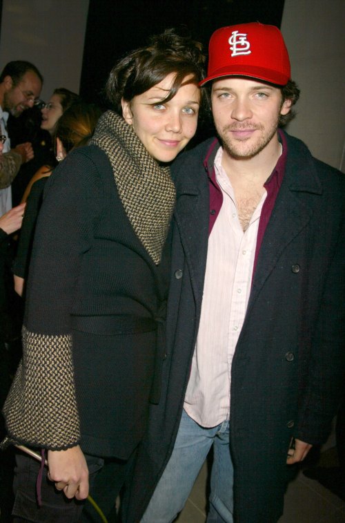Peter Sarsgaard Shares Rare Insight Into Maggie Gyllenhaal Marriage ...