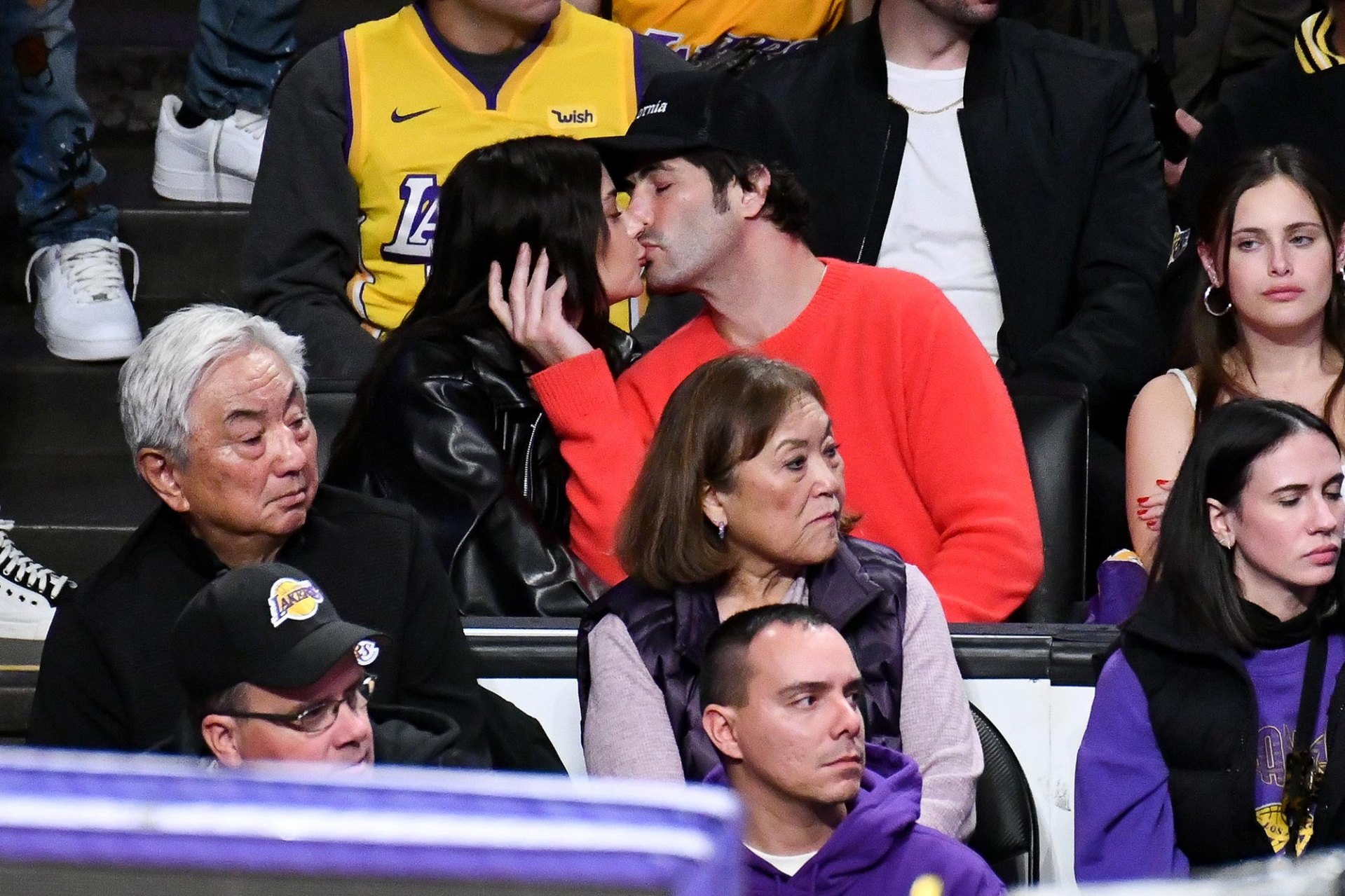Pregnant Ashley Benson and Husband Brandon Davis Kiss at Lakers Game ...