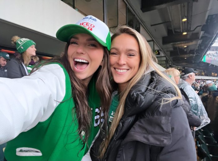 Kylie Kelce's Friendships With Philadelphia Eagles Wives, Girlfriends ...