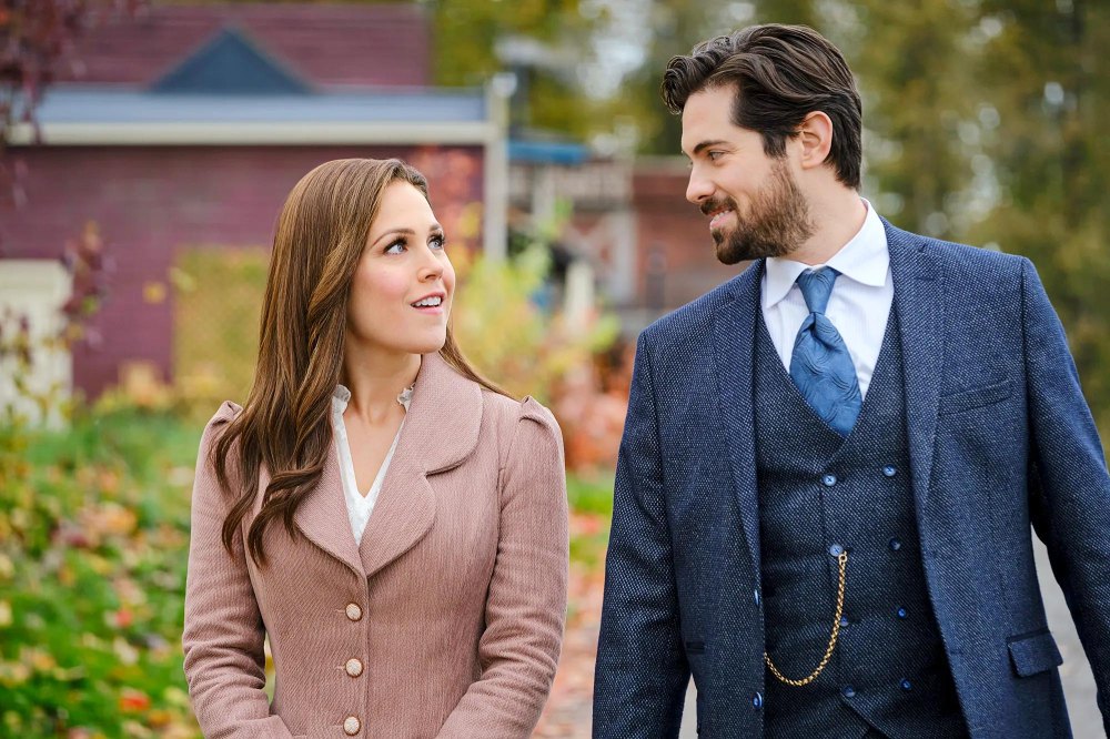 When Calls The Heart Season 11 Everything To Know Us Weekly