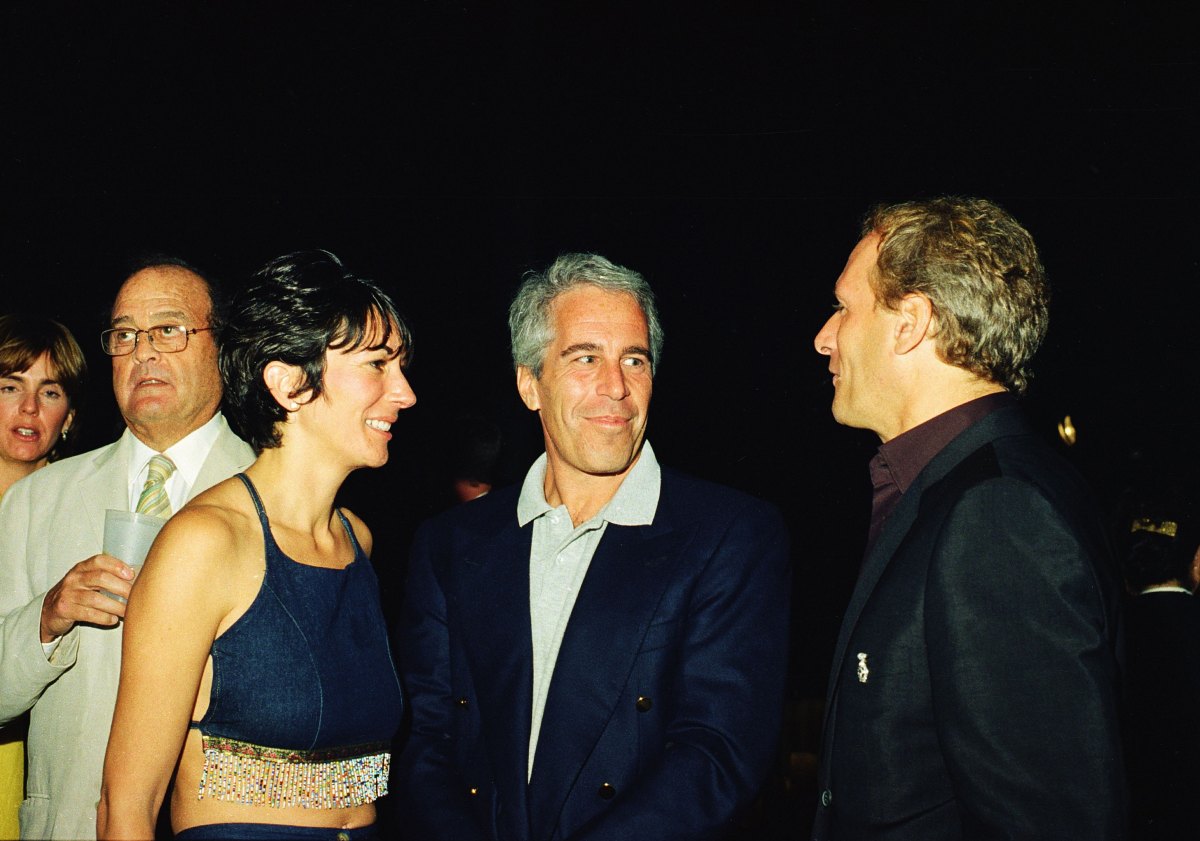 Jeffrey Epstein Court Documents Reveal Names of Associates | Us Weekly
