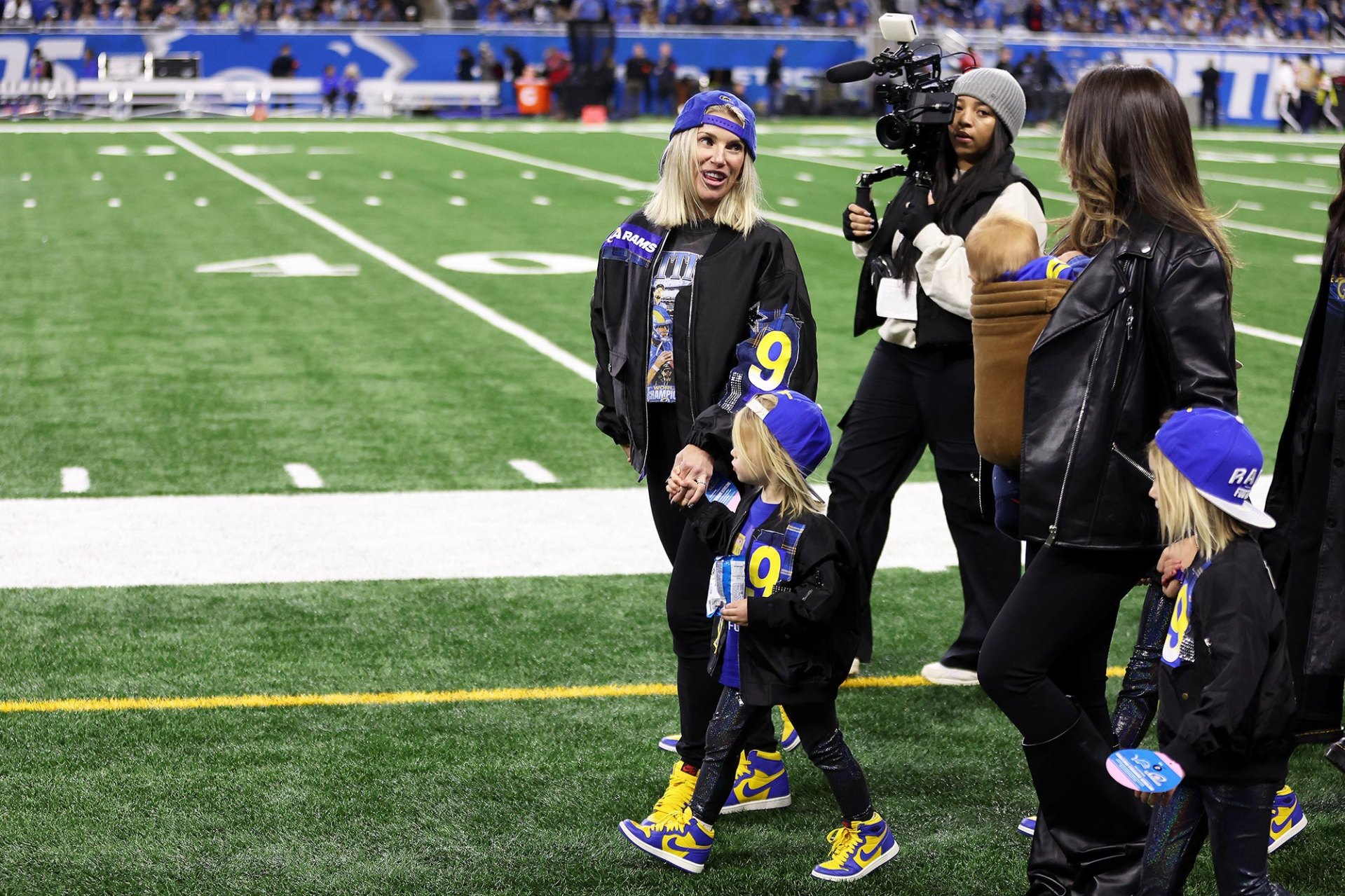 Matthew Stafford's Wife Kelly Explains How Kids Reacted to Fan Boos ...