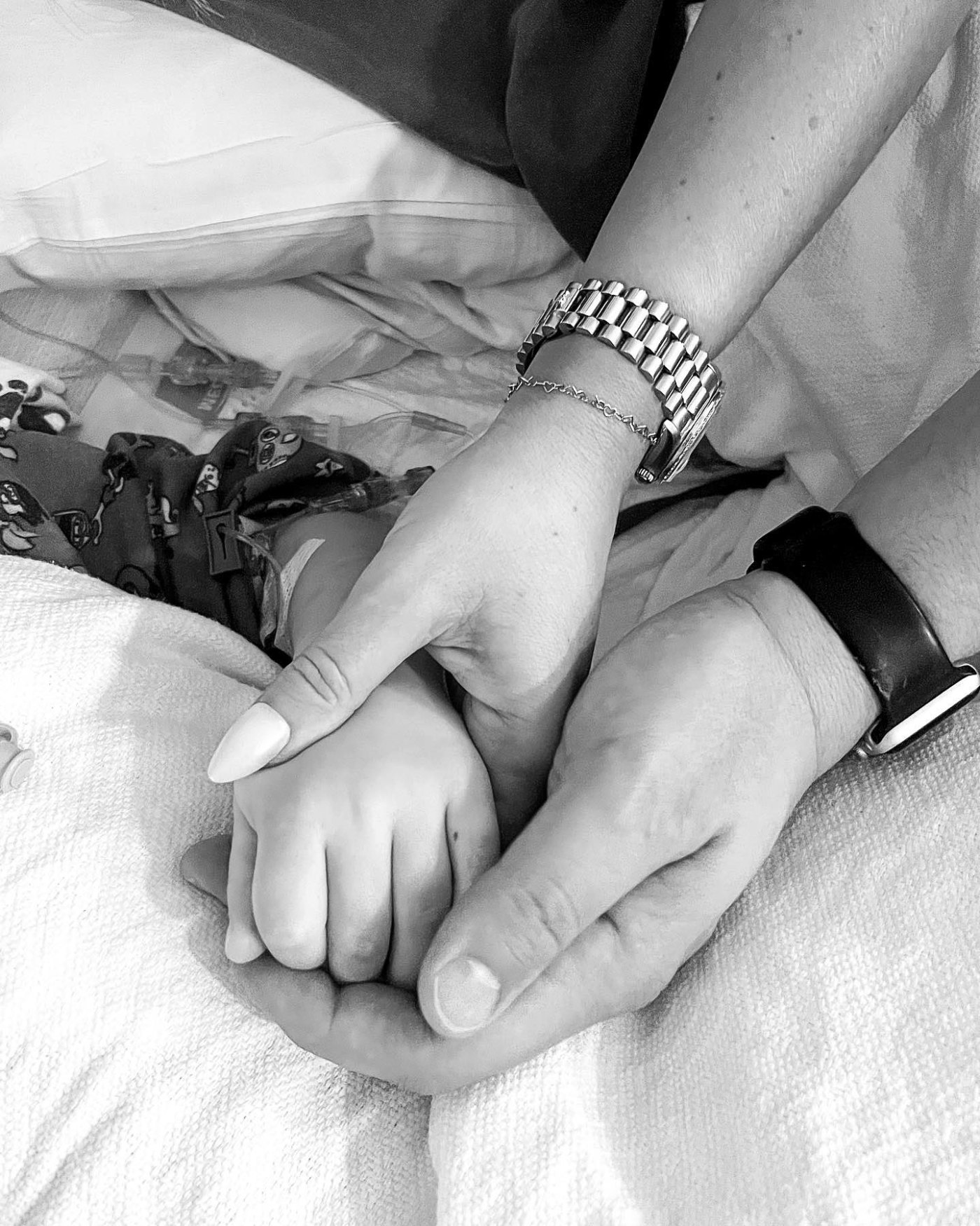 Blogger Laura Merritt Walker Shares News of 3-Year-Old Son's Death | Us ...