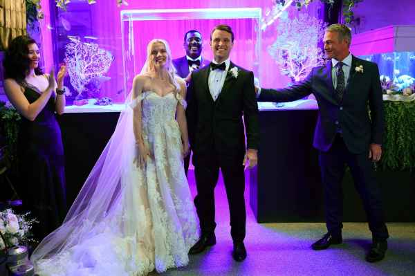 Chicago Fire 1st Look at Brett and Casey's Wedding, Kara Killmer's Exit ...