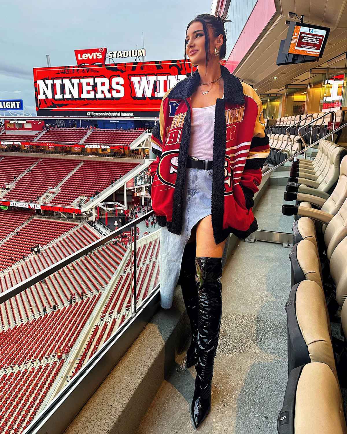Kyle Juszczyk's Wife Kristin Juszczyk Teases DIY Super Bowl Outfit | Us ...