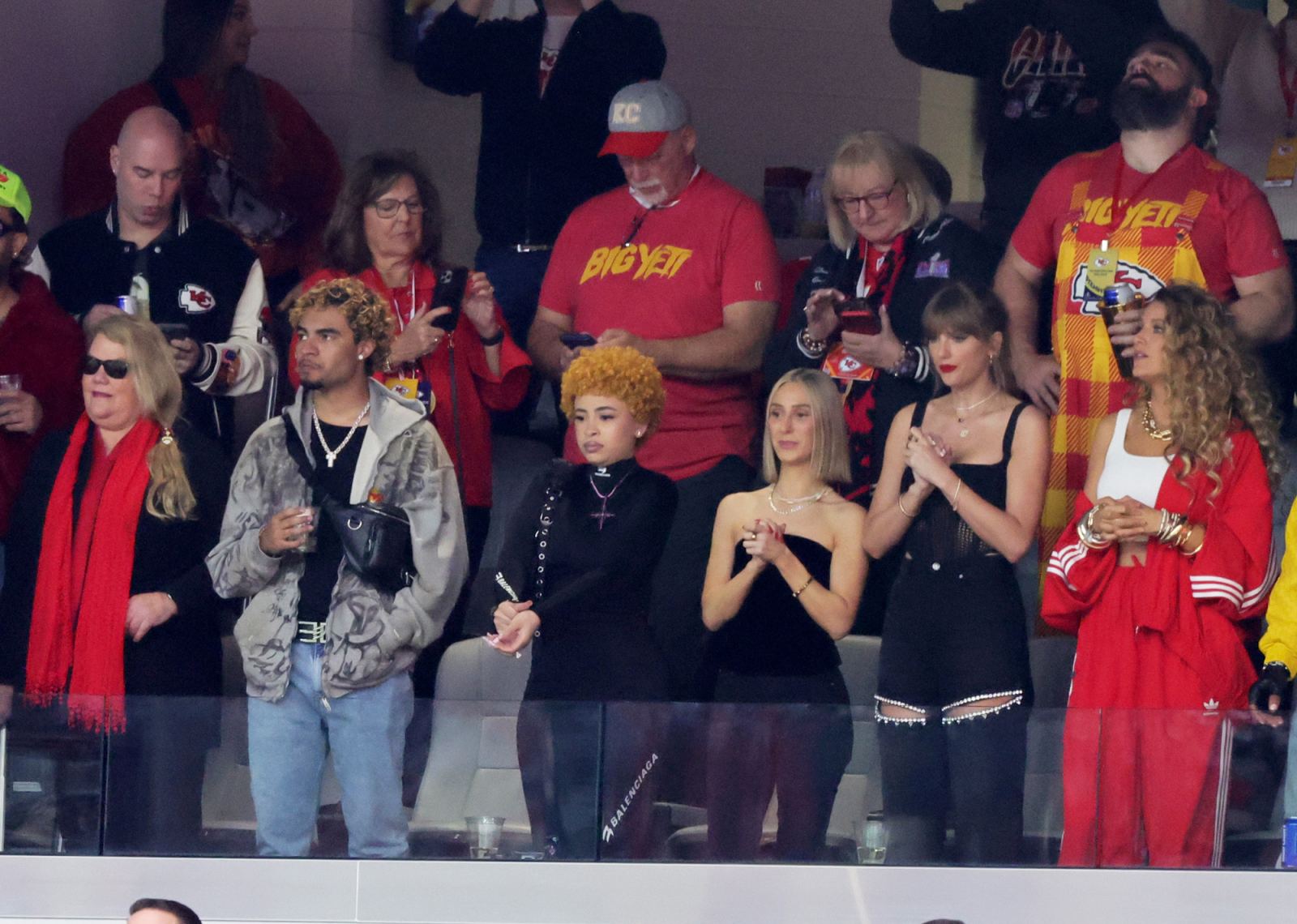 Taylor Swift and Travis Kelce’s Families Bond at 2024 Super Bowl | Us ...