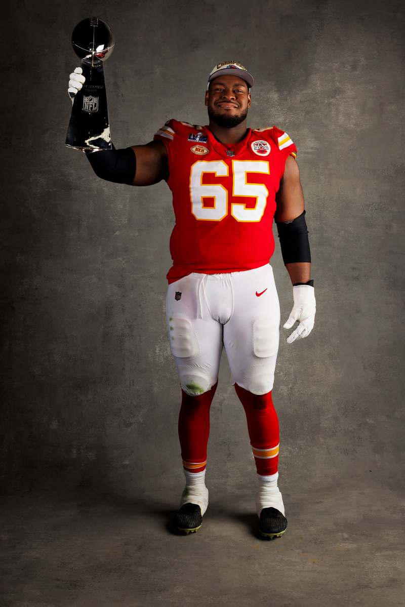 Kansas City Chiefs Players Celebrate Win in Super Bowl 2024 Portraits ...