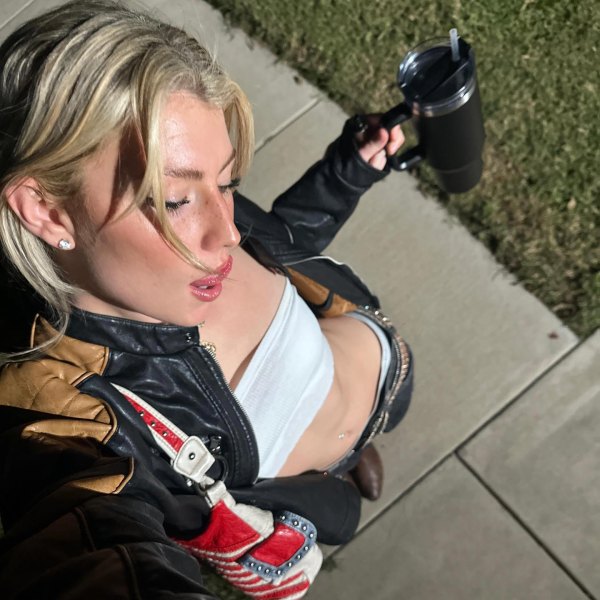 Who Sings Viral Tiktok Song Austin Meet Musician Dasha Us Weekly