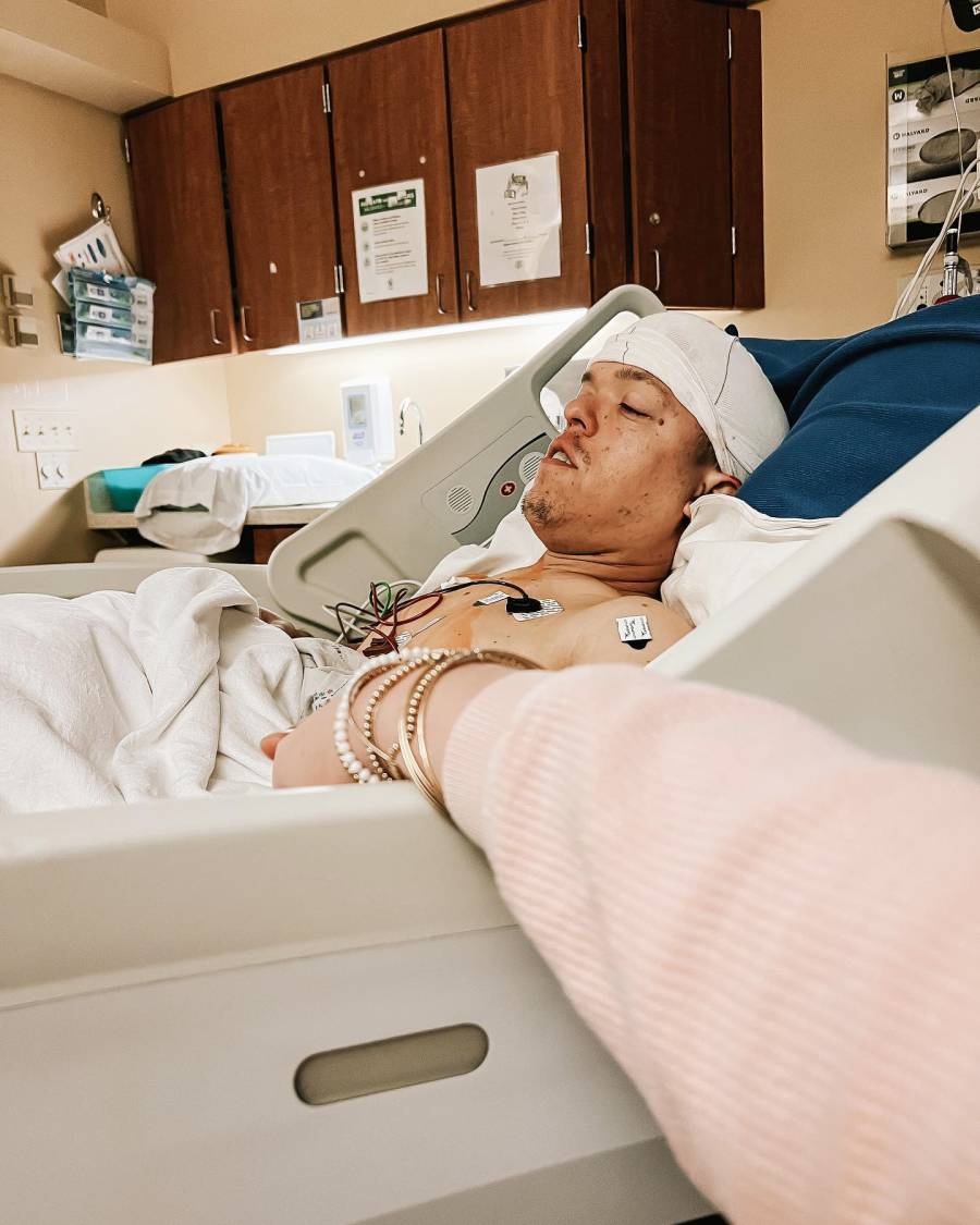 Tori Roloff Says Husband Zach 'Almost Died' Before 2023 Brain Surgery ...