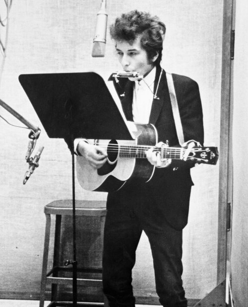 Timothee Chalamet Plays Bob Dylan in 1st Biopic Set Photos | Us Weekly
