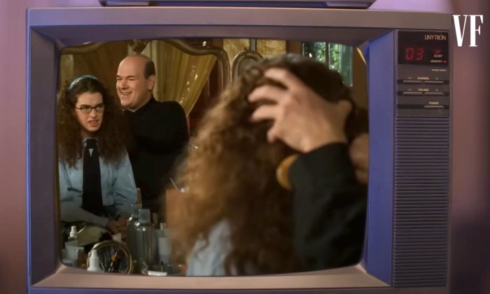 Anne Hathaway Reminisces on Broken Brush Scene in ‘Princess Diaries ...