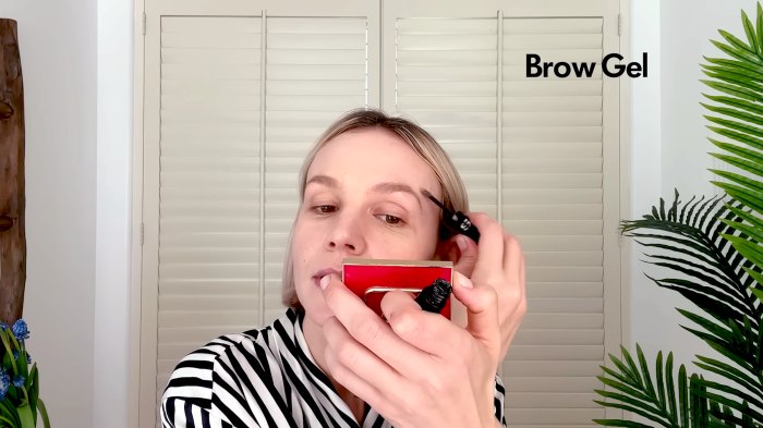 Carey Mulligan Uses a $3K Laser to Prep for Parent-Teacher Conferences ...