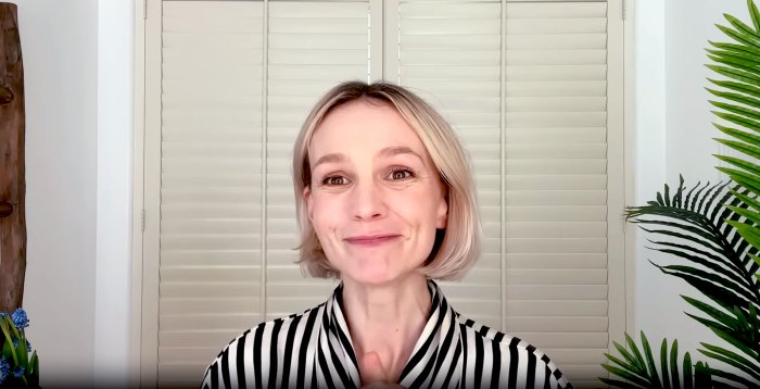 Carey Mulligan Uses a $3K Laser to Prep for Parent-Teacher Conferences ...