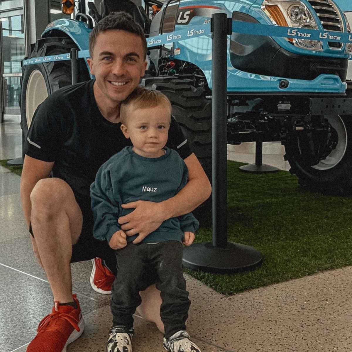 Frankie Muniz Says He Will ‘Never’ Let His Son to Be a Child Actor | Us ...