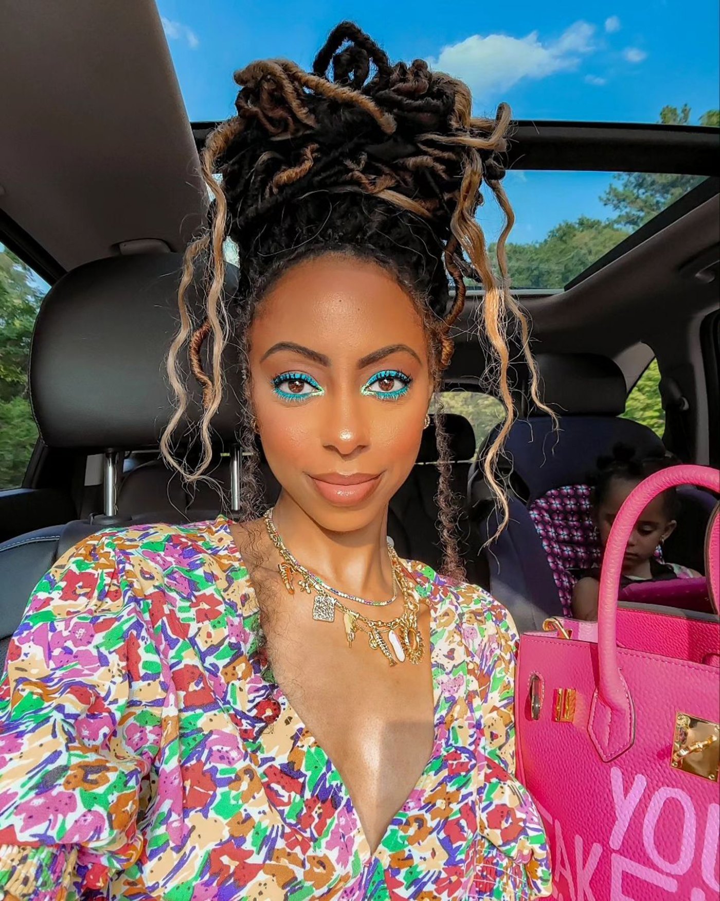 Beauty YouTuber Jessica Pettway Dead After Cervical Cancer Battle | Us ...