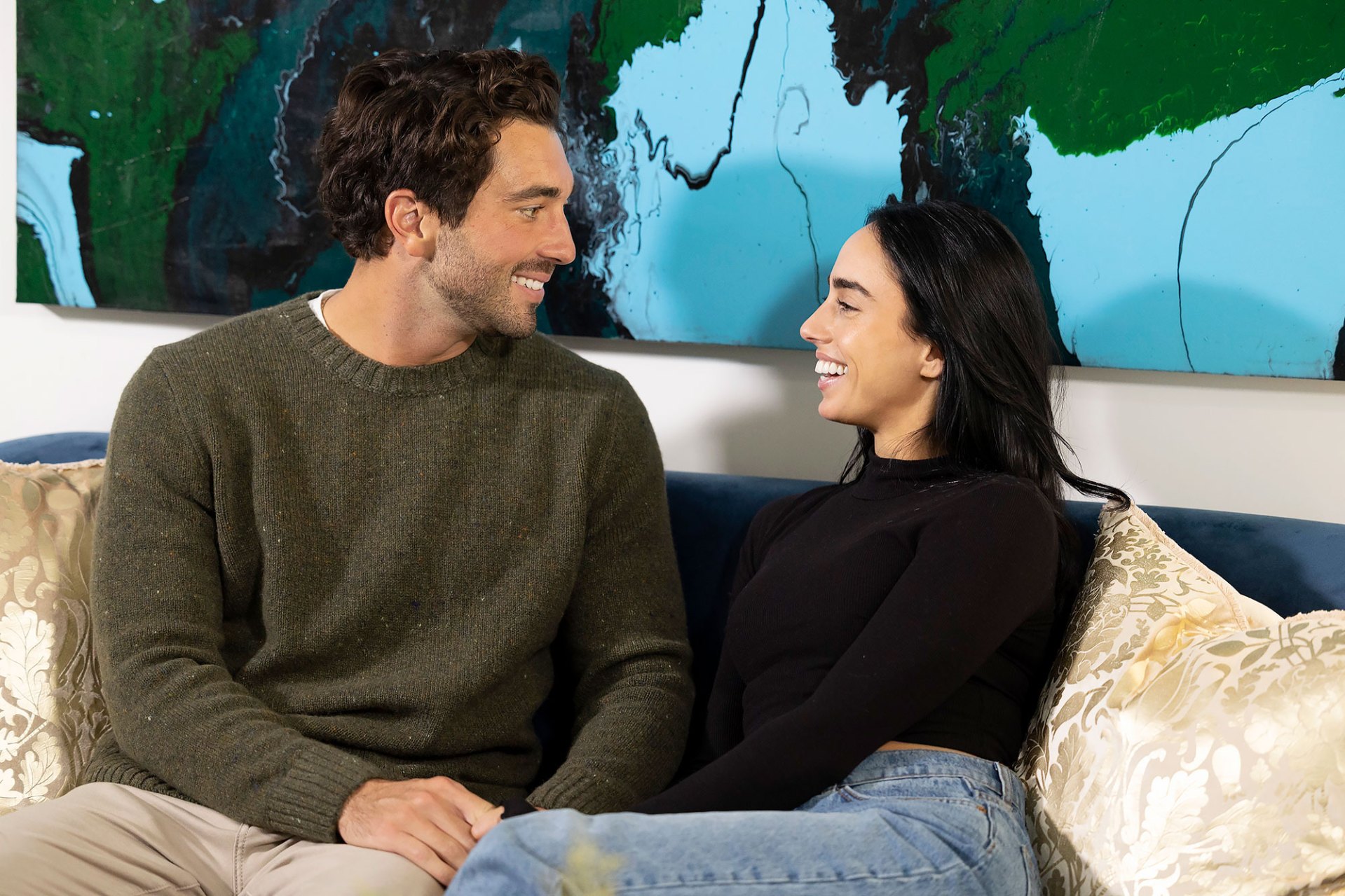 Bachelor Recap: 3 Women Are Falling in Love With Joey After Hometowns ...