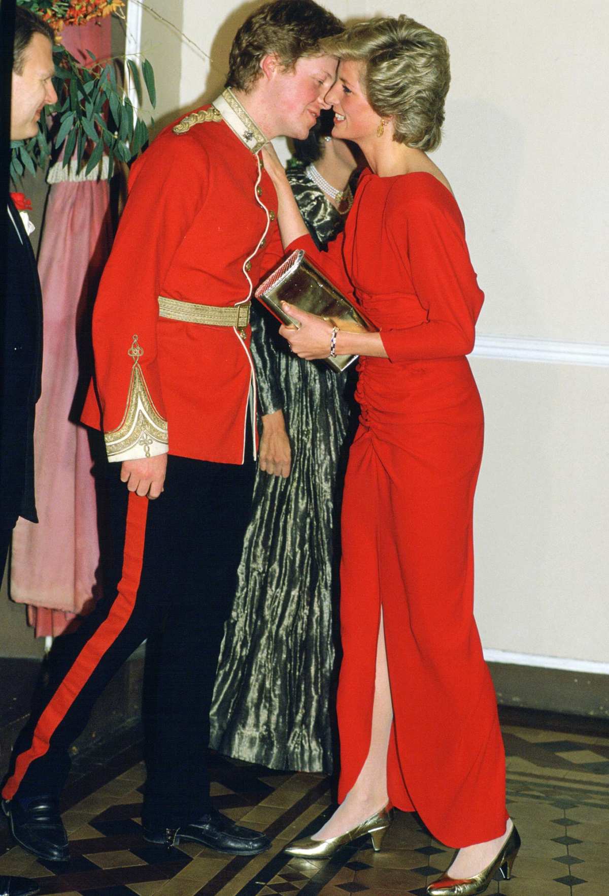 Princess Diana’s Family Guide: Siblings, Sons, More | Us Weekly