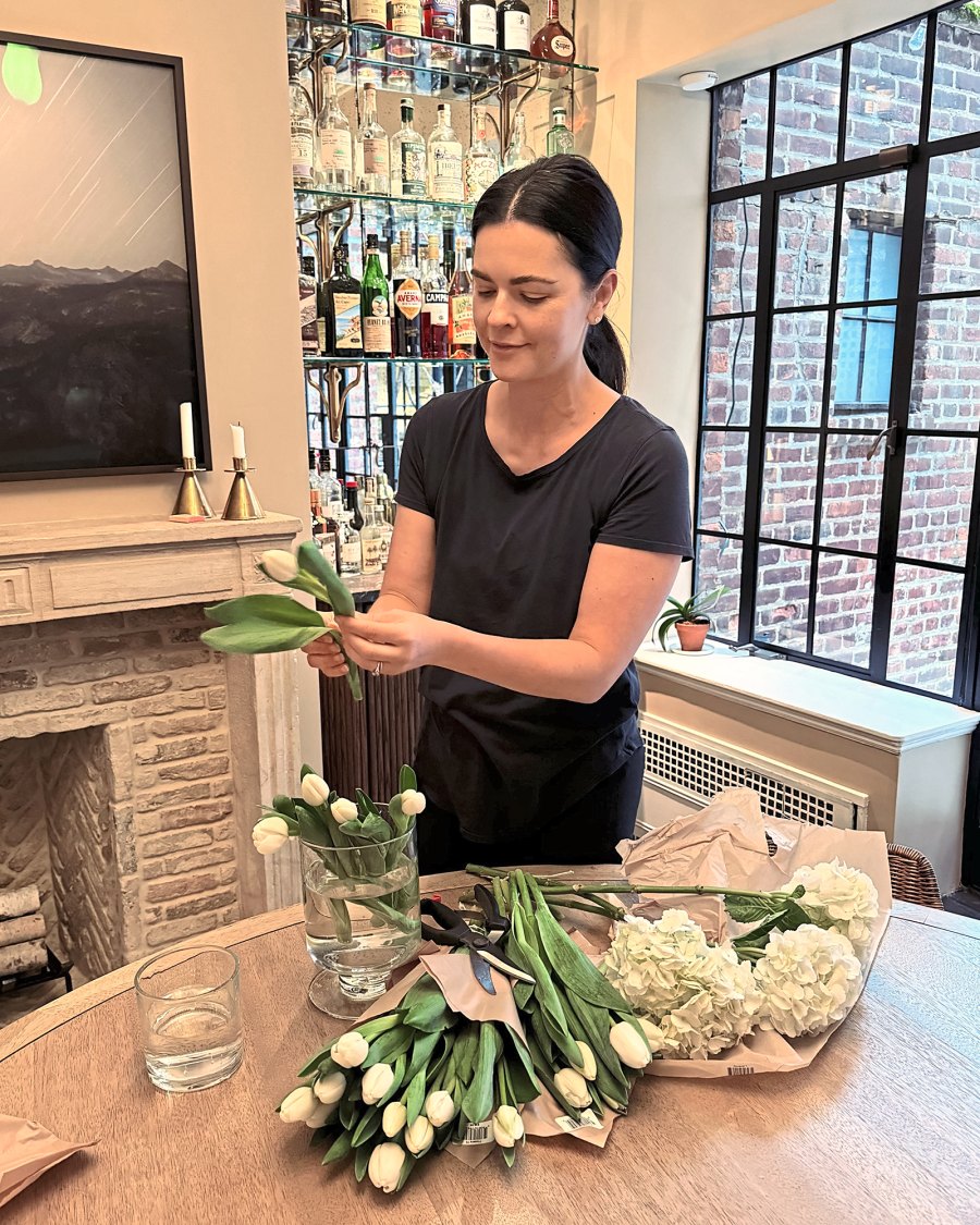 Katie Lee Biegel Relaxes With Wine After a Busy Day as a Mom | Us Weekly
