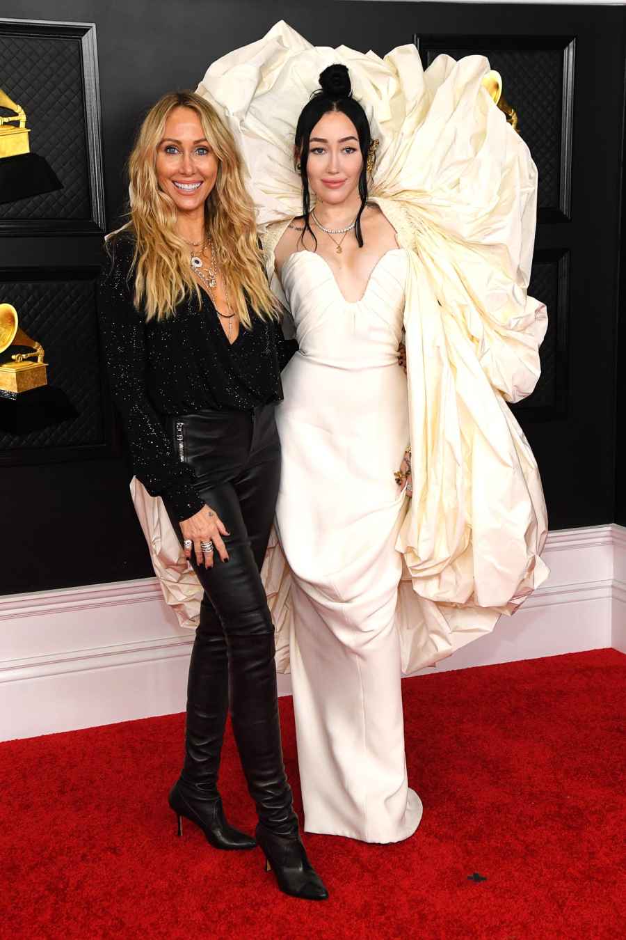 Tish Cyrus Wants to Patch Things Up With Daughter Noah Cyrus | Us Weekly
