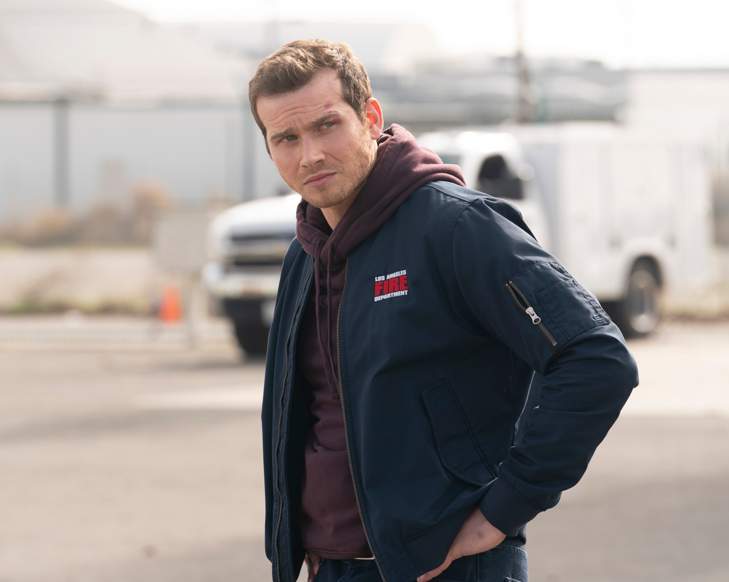9-1-1's Oliver Stark Says Buck Doesn't 'Understand' His Eddie Jealousy ...