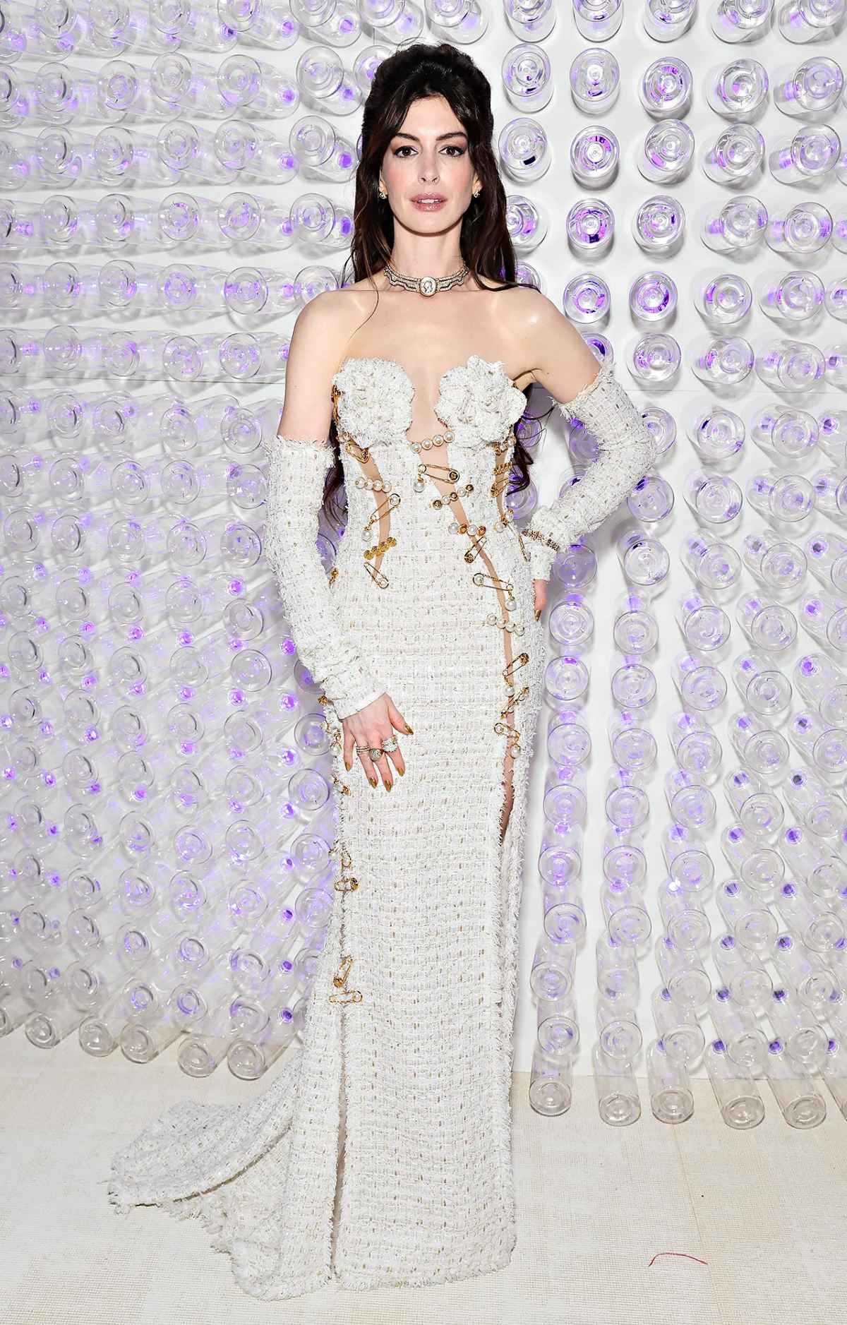 Anne Hathaway Sees Herself as a ‘Guest’ in the Fashion World | Us Weekly