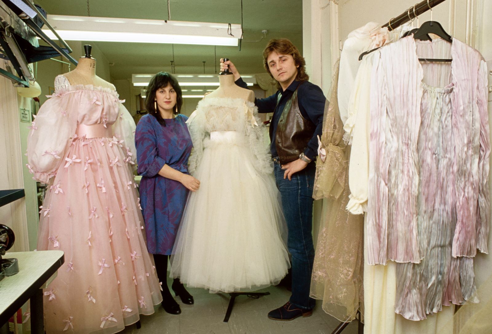 Princess Diana's Wedding Gown Designer on Creating Secret Backup Dress ...