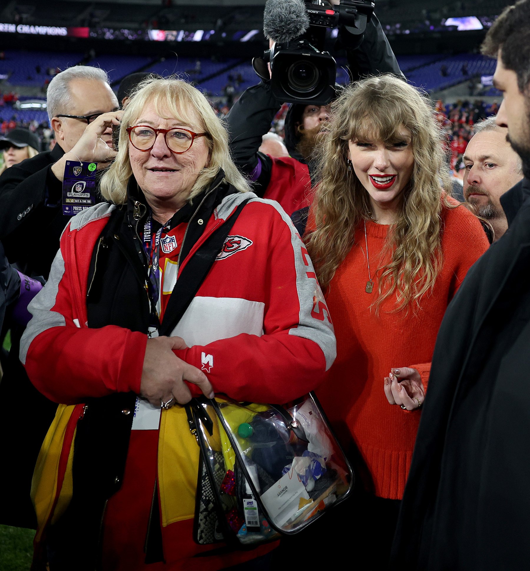 Taylor Swift and Travis Kelce's Mom Donna Kelce's Friendship Timeline ...